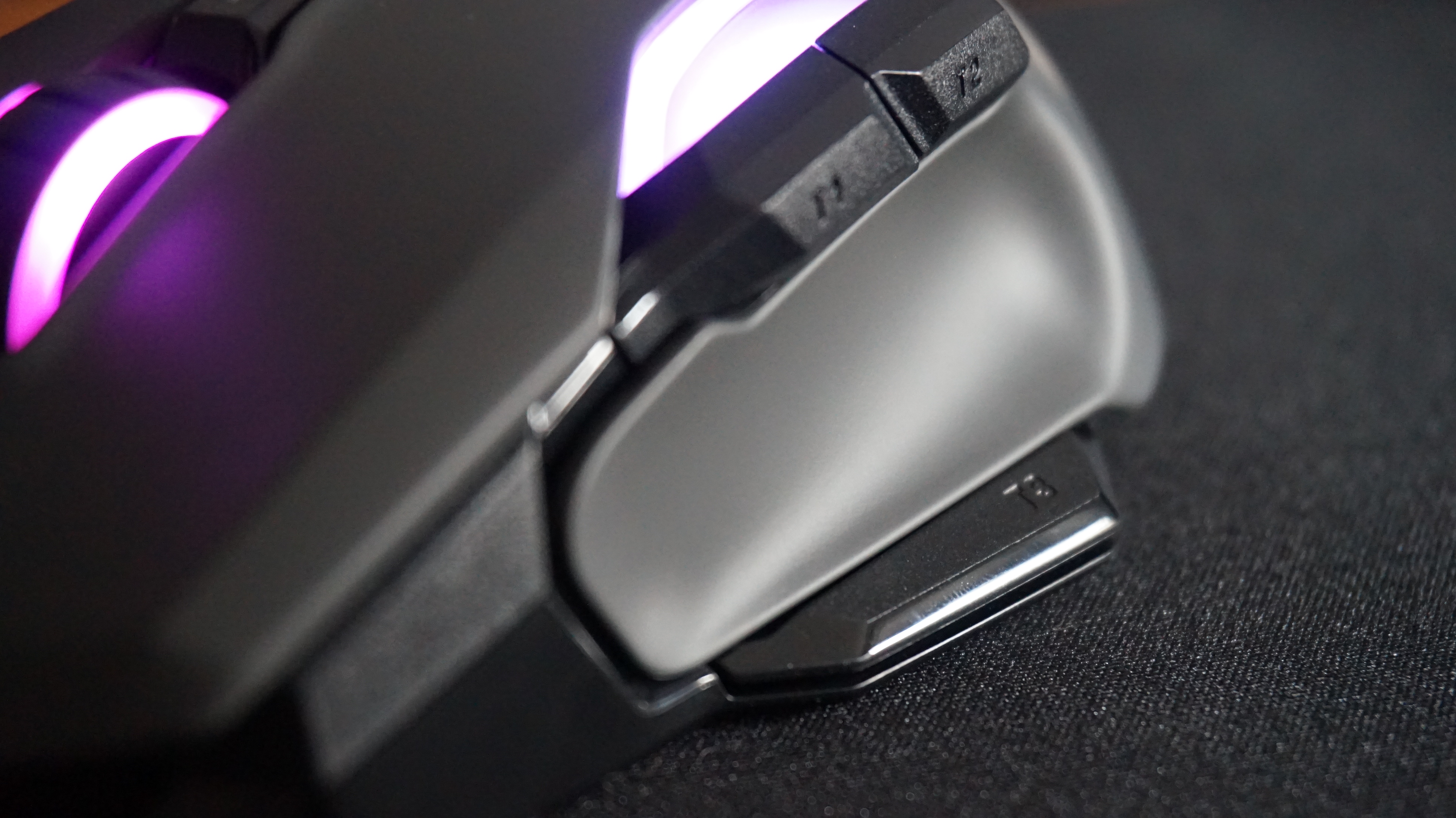 Roccat Kone Aimo gaming mouse review | Rock Paper Shotgun